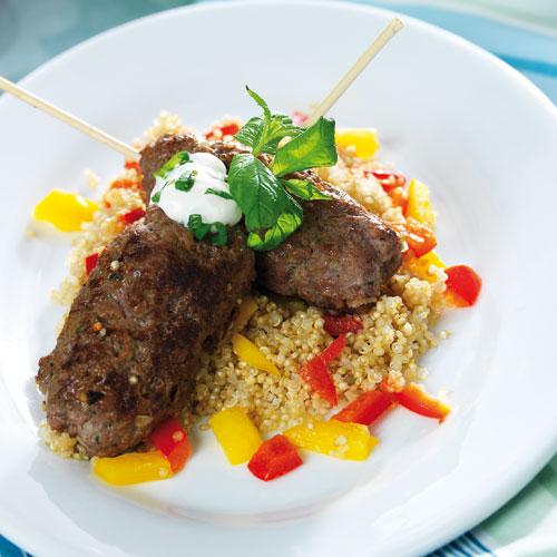 Kebabspett på quinoabädd - Hemmets Journal