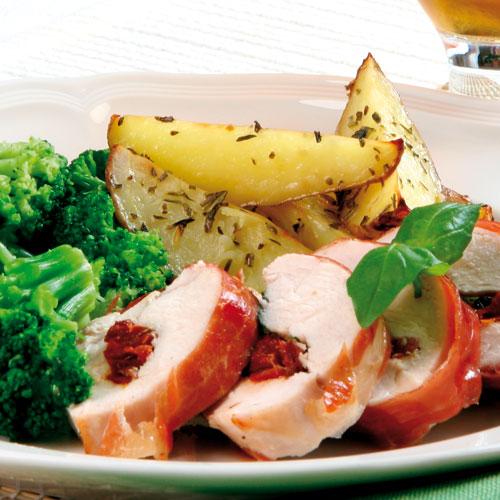 Fylld kycklingfilé med soltorkad tomat - Hemmets Journal