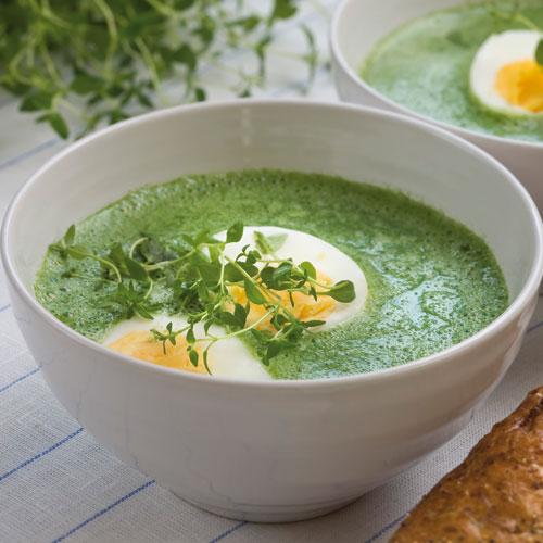 Spenatsoppa med ägghalva - Hemmets Journal