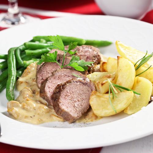 Lammytterfilé med kantarellsås - Hemmets Journal