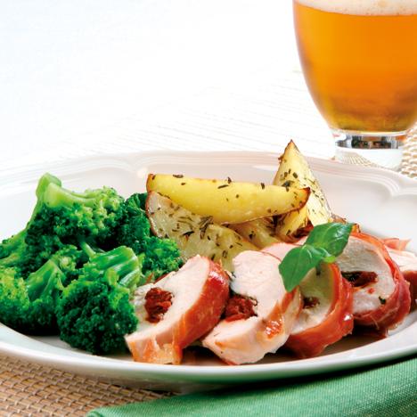 Fylld kycklingfilé med soltorkad tomat - Hemmets Journal