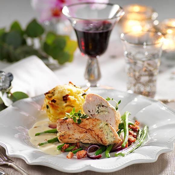 Fylld nyårskyckling med potatisbakelse - Hemmets Journal