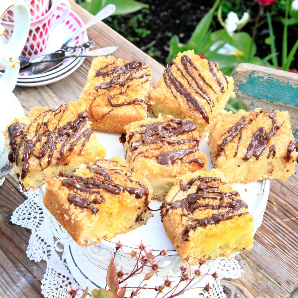 Äppelrutor med kokostosca - Hemmets Journal