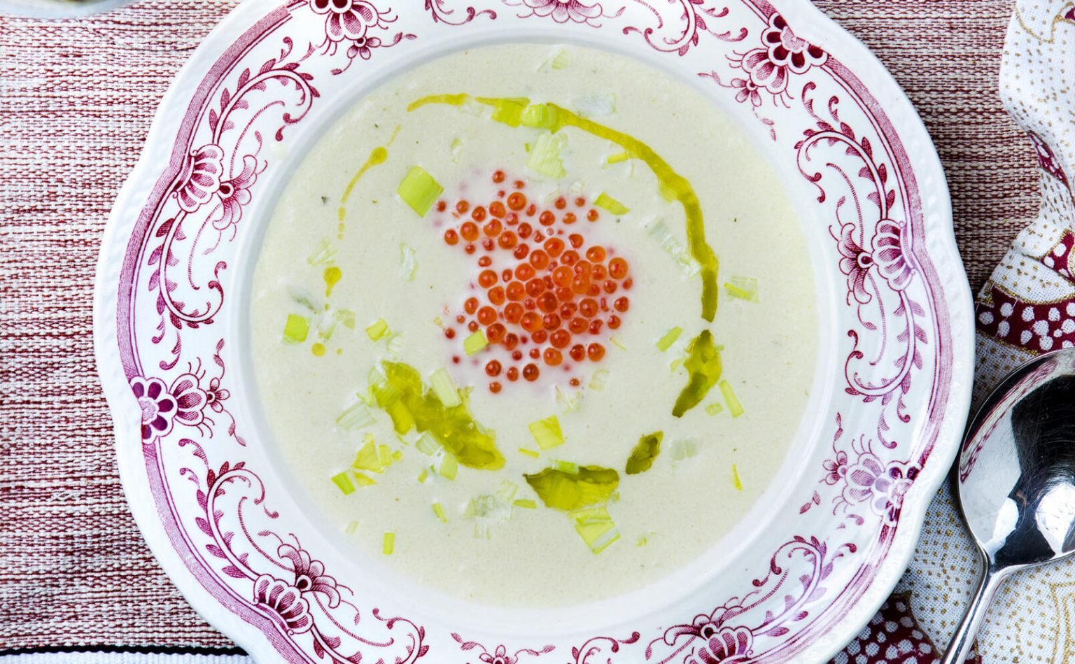 Blomkålssoppa med forellrom - Icakuriren