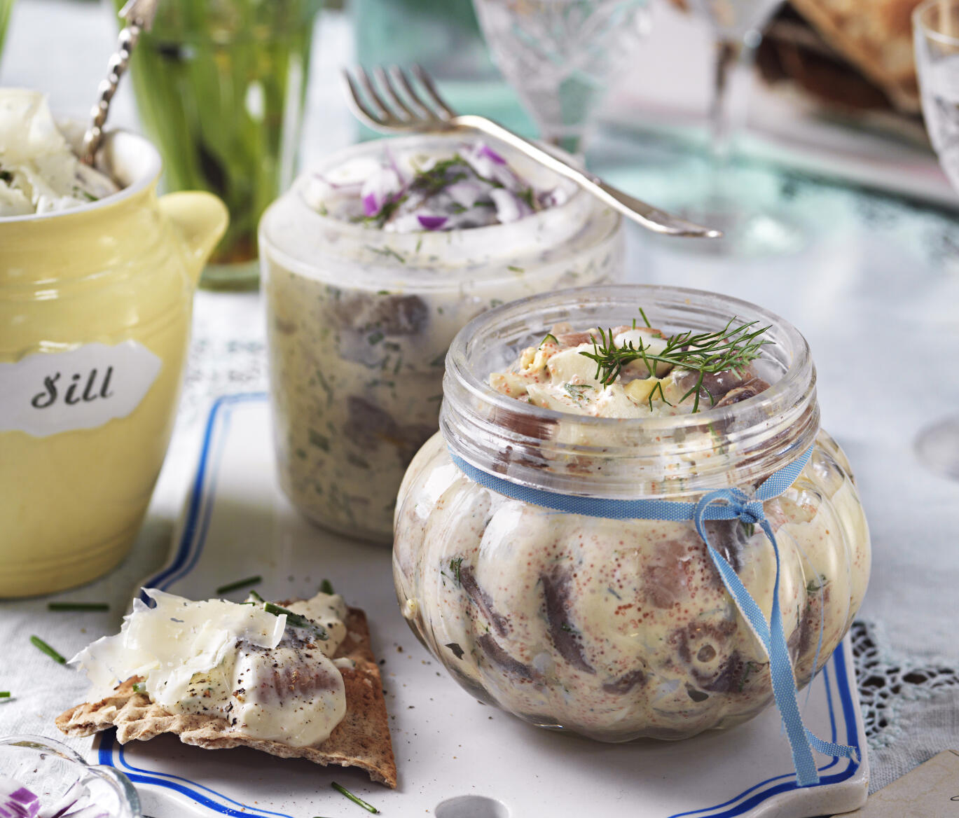 Sill med prästost och dill - Icakuriren