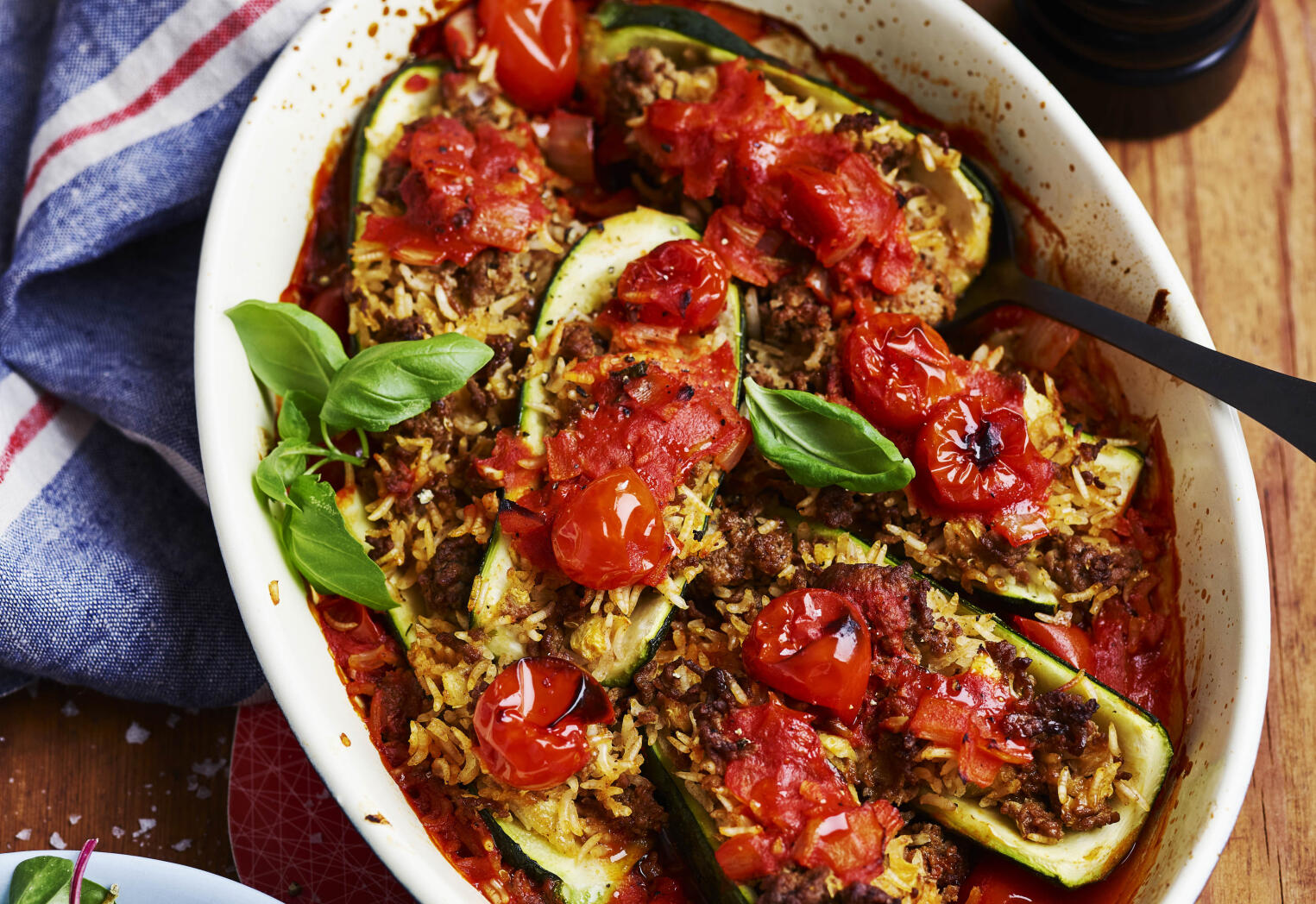 Fylld squash med tomatsås - Icakuriren