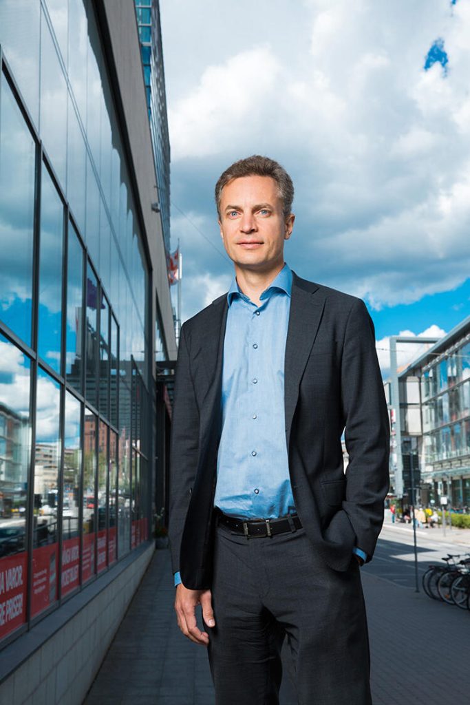 VDn Carl blev Caroline: ”Jag ville vara kvinna fullt ut” - Icakuriren