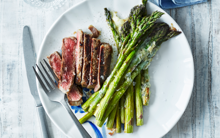 Ryggbiff med sparris och gorgonzolaost - Icakuriren